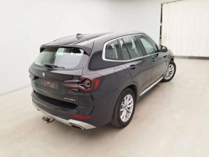 Black BMW X3 2021 in Riga, with an engine capacity of 2.00 L and mileage of 152 thousand km for 29990 €, photo 6 on AUTOMOTO.COM.LV
