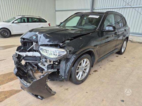 Black BMW X3 2021 in Mazeikiai, with an engine capacity of 2.00 L and mileage of 97 thousand km for 17500 €, photo 2 on AUTOMOTO.COM.LV