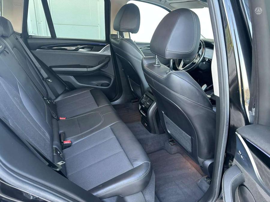 Melns BMW X3 2021 Viļņa, ar dzinēja tilpumu 2.00 L un nobraukumu 157 tūkst. km par 23950 €, foto 32 vietnē AUTOMOTO.COM.LV