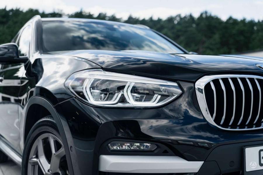 Melns BMW X3 2021 Viļņa, ar dzinēja tilpumu 2.00 L un nobraukumu 110 tūkst. km par 24990 €, foto 4 vietnē AUTOMOTO.COM.LV