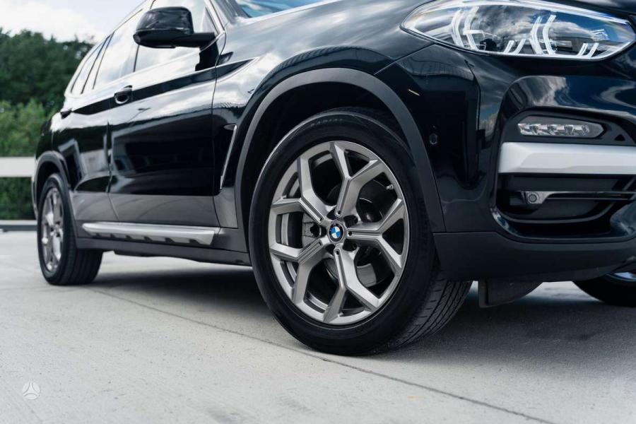 Melns BMW X3 2021 Viļņa, ar dzinēja tilpumu 2.00 L un nobraukumu 110 tūkst. km par 24990 €, foto 5 vietnē AUTOMOTO.COM.LV