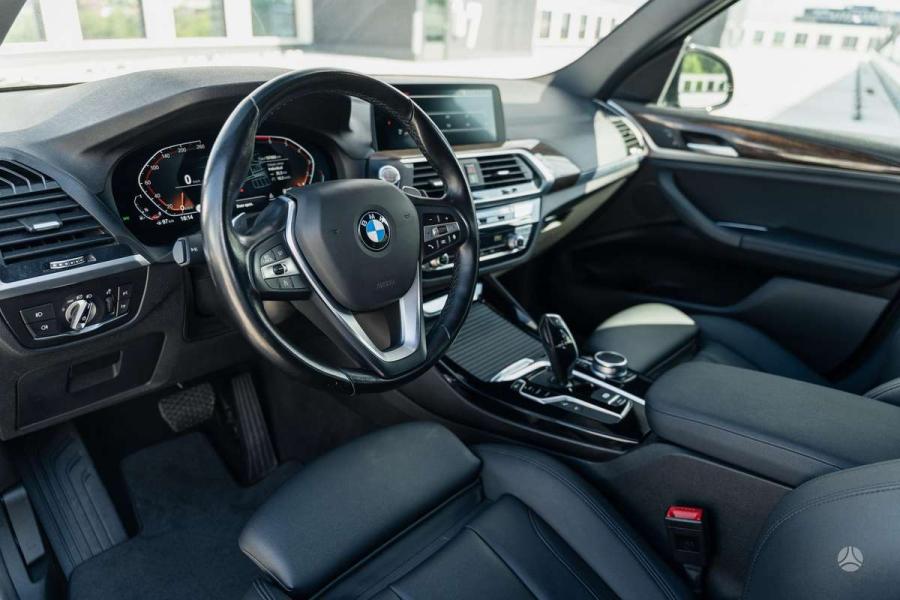 Melns BMW X3 2021 Viļņa, ar dzinēja tilpumu 2.00 L un nobraukumu 110 tūkst. km par 24990 €, foto 22 vietnē AUTOMOTO.COM.LV