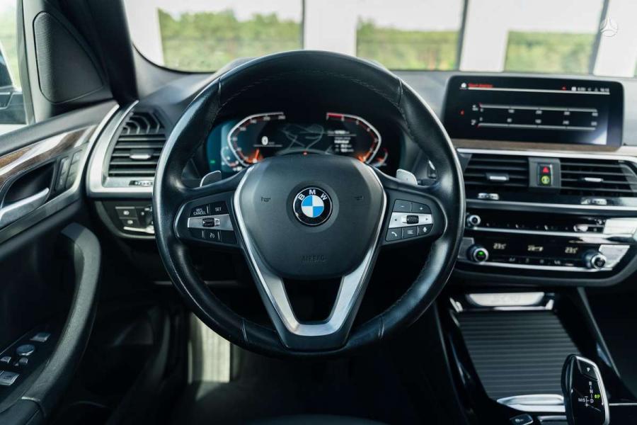 Melns BMW X3 2021 Viļņa, ar dzinēja tilpumu 2.00 L un nobraukumu 110 tūkst. km par 24990 €, foto 27 vietnē AUTOMOTO.COM.LV