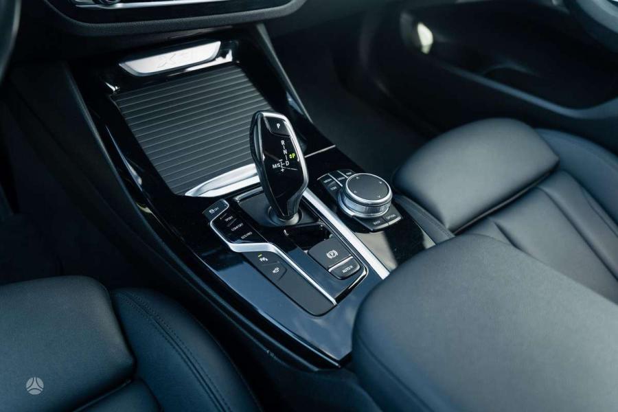 Melns BMW X3 2021 Viļņa, ar dzinēja tilpumu 2.00 L un nobraukumu 110 tūkst. km par 24990 €, foto 28 vietnē AUTOMOTO.COM.LV