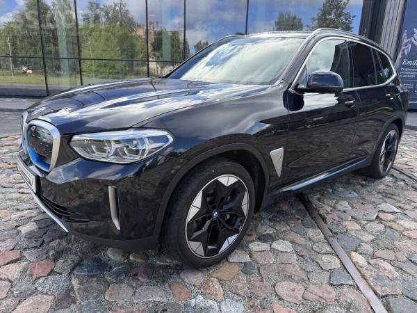 Melns BMW X3 2021 Rīga, ar dzinēja tilpumu 0.00 L un nobraukumu 125 tūkst. km par 29250 €, foto 1 vietnē AUTOMOTO.COM.LV