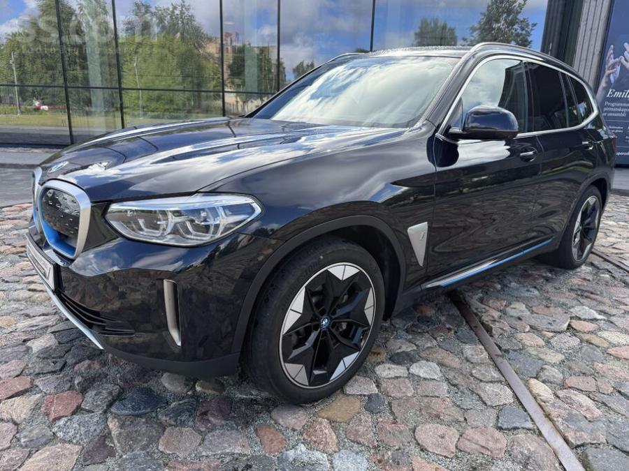 Melns BMW X3 2021 Rīga, ar dzinēja tilpumu 0.00 L un nobraukumu 125 tūkst. km par 29250 €, foto 1 vietnē AUTOMOTO.COM.LV