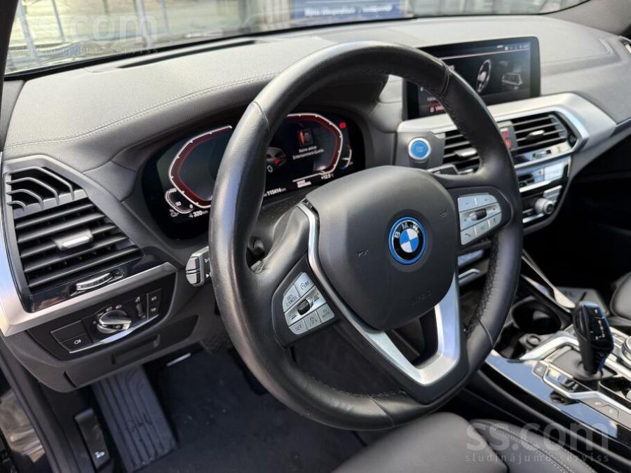 Melns BMW X3 2021 Rīga, ar dzinēja tilpumu 0.00 L un nobraukumu 125 tūkst. km par 29250 €, foto 26 vietnē AUTOMOTO.COM.LV