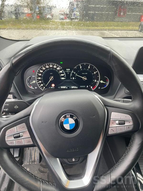 Black BMW X3 2021 in Riga, with an engine capacity of 2.00 L and mileage of 191 thousand km for 30000 €, photo 8 on AUTOMOTO.COM.LV