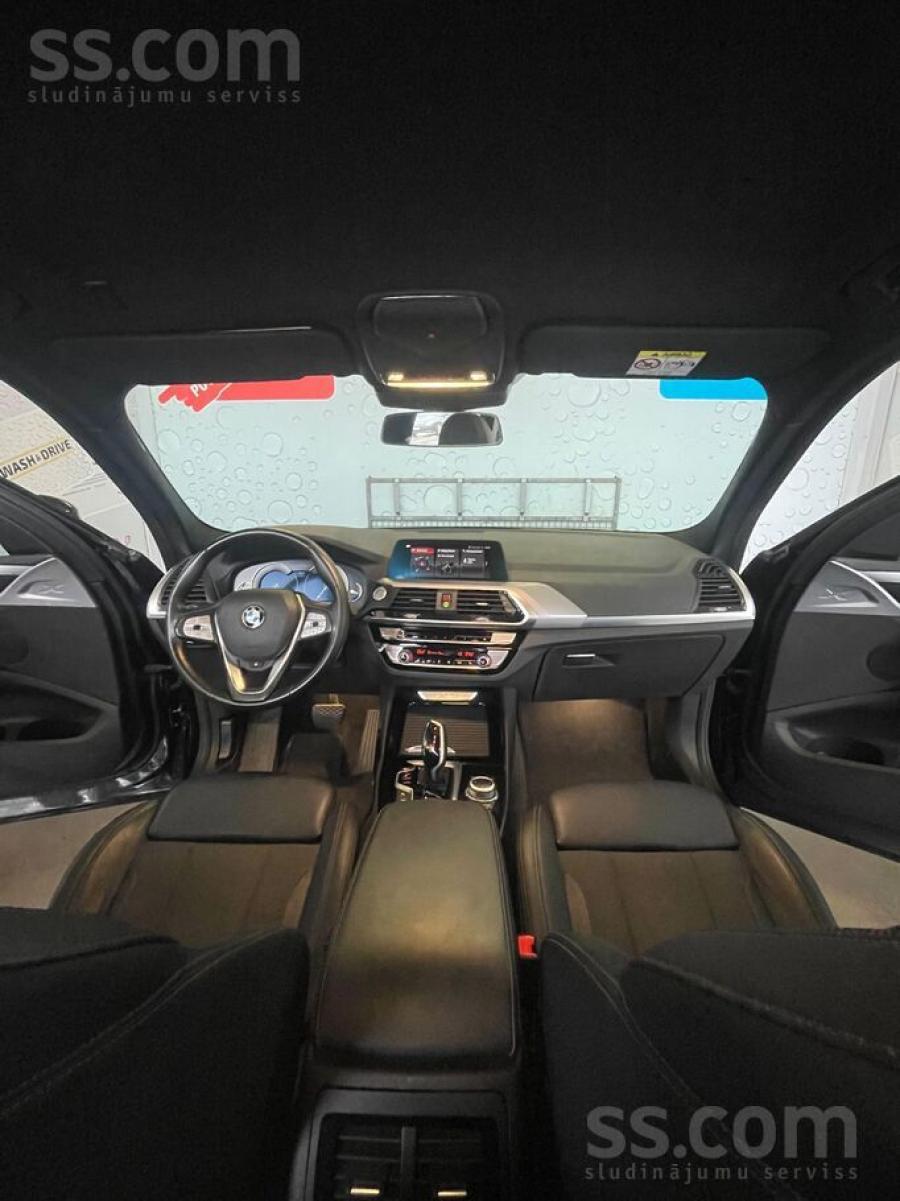 Melns BMW X3 2021 Rīga, ar dzinēja tilpumu 2.00 L un nobraukumu 191 tūkst. km par 30000 €, foto 3 vietnē AUTOMOTO.COM.LV