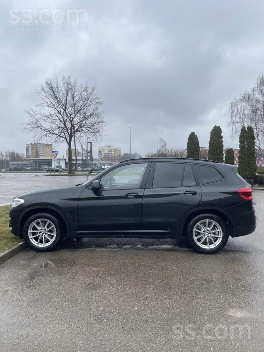 Melns BMW X3 2021 Rīga, ar dzinēja tilpumu 2.00 L un nobraukumu 191 tūkst. km par 30000 €, foto 5 vietnē AUTOMOTO.COM.LV