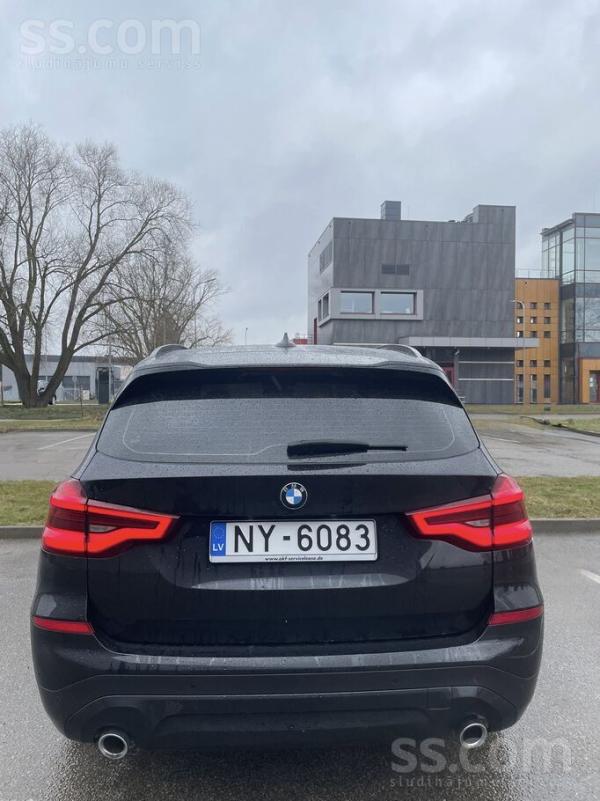 Black BMW X3 2021 in Riga, with an engine capacity of 2.00 L and mileage of 191 thousand km for 30000 €, photo 5 on AUTOMOTO.COM.LV