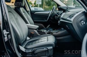 Black BMW X3 2021 in Jelgava, with an engine capacity of 2.00 L and mileage of 165 thousand km for 23900 €, photo 10 on AUTOMOTO.COM.LV