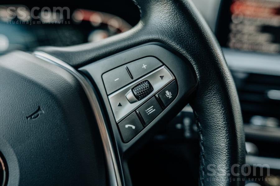 Black BMW X3 2021 in Jelgava, with an engine capacity of 2.00 L and mileage of 165 thousand km for 23900 €, photo 28 on AUTOMOTO.COM.LV