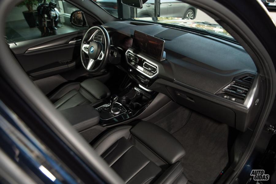 Melns BMW X3 2021 Kauņa, ar dzinēja tilpumu 2.00 L un nobraukumu 97 tūkst. km par 40772 €, foto 19 vietnē AUTOMOTO.COM.LV