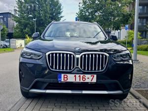 Black BMW X3 2021 in Riga, with an engine capacity of 2.00 L and mileage of 152 thousand km for 29990 €, photo 3 on AUTOMOTO.COM.LV