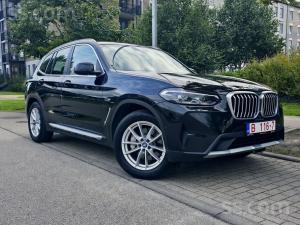 Black BMW X3 2021 in Riga, with an engine capacity of 2.00 L and mileage of 152 thousand km for 29990 €, photo 4 on AUTOMOTO.COM.LV