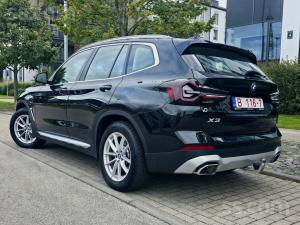 Black BMW X3 2021 in Riga, with an engine capacity of 2.00 L and mileage of 152 thousand km for 29990 €, photo 8 on AUTOMOTO.COM.LV