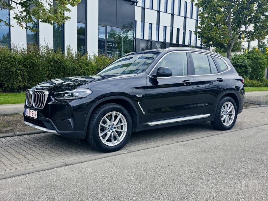 Black BMW X3 2021 in Riga, with an engine capacity of 2.00 L and mileage of 152 thousand km for 29990 €, photo 11 on AUTOMOTO.COM.LV