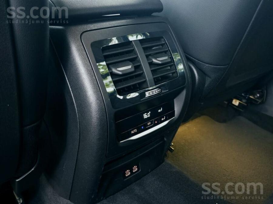 Black BMW X3 2021 in Riga, with an engine capacity of 2.00 L and mileage of 152 thousand km for 29990 €, photo 31 on AUTOMOTO.COM.LV