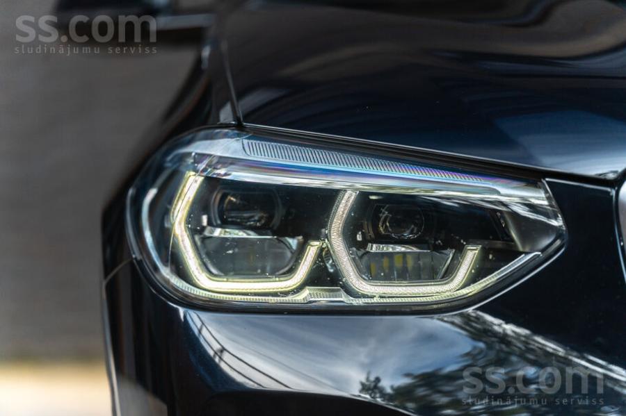 Black BMW X3 2021 in Riga, with an engine capacity of 3.00 L and mileage of 35 thousand km for 36900 €, photo 10 on AUTOMOTO.COM.LV