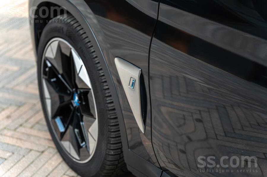 Black BMW X3 2021 in Riga, with an engine capacity of 3.00 L and mileage of 35 thousand km for 36900 €, photo 14 on AUTOMOTO.COM.LV