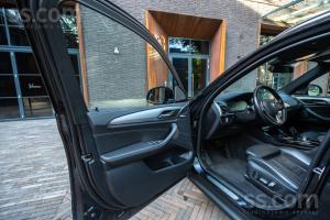 Black BMW X3 2021 in Riga, with an engine capacity of 3.00 L and mileage of 35 thousand km for 36900 €, photo 22 on AUTOMOTO.COM.LV