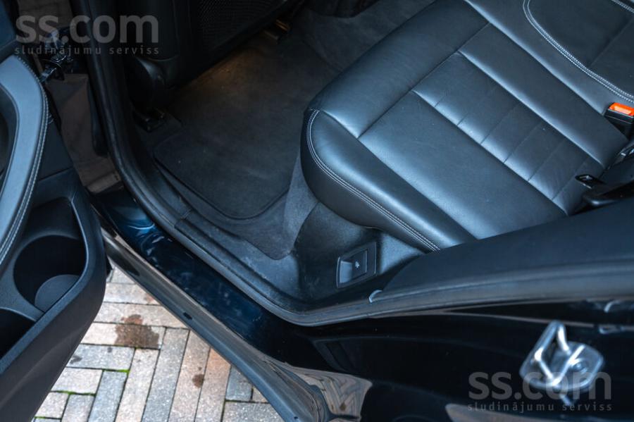 Black BMW X3 2021 in Riga, with an engine capacity of 3.00 L and mileage of 35 thousand km for 36900 €, photo 24 on AUTOMOTO.COM.LV