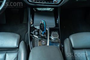 Black BMW X3 2021 in Riga, with an engine capacity of 3.00 L and mileage of 35 thousand km for 36900 €, photo 29 on AUTOMOTO.COM.LV
