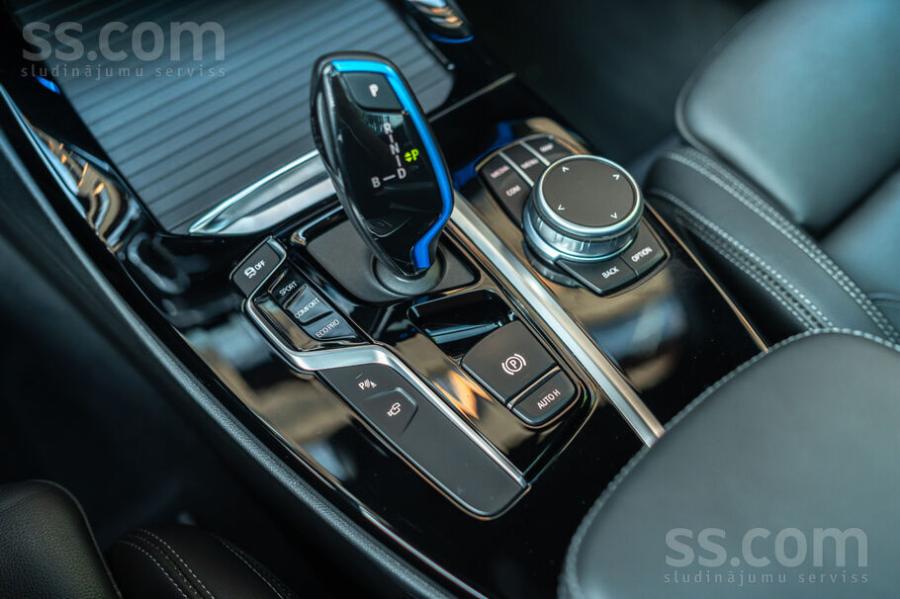 Black BMW X3 2021 in Riga, with an engine capacity of 3.00 L and mileage of 35 thousand km for 36900 €, photo 34 on AUTOMOTO.COM.LV