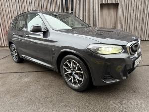 Black BMW X3 2022 in Riga, with an engine capacity of 3.00 L and mileage of 134 thousand km for 33999 €, photo 3 on AUTOMOTO.COM.LV