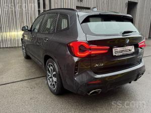 Black BMW X3 2022 in Riga, with an engine capacity of 3.00 L and mileage of 134 thousand km for 33999 €, photo 5 on AUTOMOTO.COM.LV