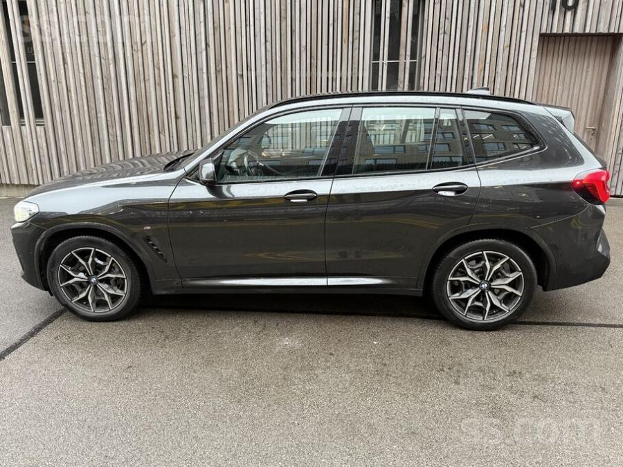 Black BMW X3 2022 in Riga, with an engine capacity of 3.00 L and mileage of 134 thousand km for 33999 €, photo 9 on AUTOMOTO.COM.LV