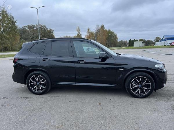 Melns BMW X3 2022 Viļņa, ar dzinēja tilpumu 2.00 L un nobraukumu 159 tūkst. km par 32600 €, foto 4 vietnē AUTOMOTO.COM.LV