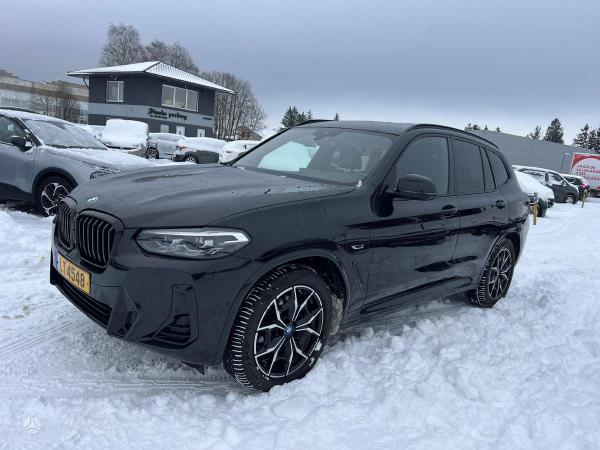 Black BMW X3 2022 in Taurage, with an engine capacity of 2.00 L and mileage of 160 thousand km for 32400 €, photo 5 on AUTOMOTO.COM.LV