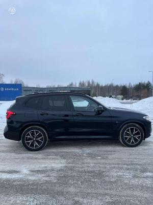 Black BMW X3 2022 in Panevezys, with an engine capacity of 2.00 L and mileage of 67 thousand km for 32000 €, photo 8 on AUTOMOTO.COM.LV