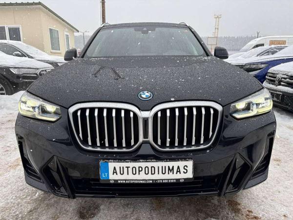 Black BMW X3 2022 in Vilnius, with an engine capacity of 2.00 L and mileage of 180 thousand km for 29900 €, photo 3 on AUTOMOTO.COM.LV