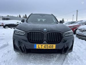 Black BMW X3 2022 in Vilnius, with an engine capacity of 0.20 L and mileage of 159 thousand km for 32200 €, photo  on AUTOMOTO.COM.LV