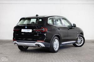 Black BMW X3 2022 in Vilnius, with an engine capacity of 2.00 L and mileage of 106 thousand km for 39985 €, photo 11 on AUTOMOTO.COM.LV