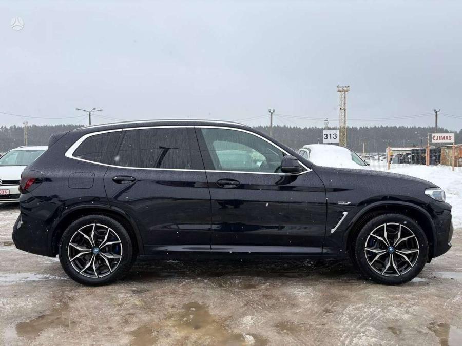 Melns BMW X3 2022 Viļņa, ar dzinēja tilpumu 2.00 L un nobraukumu 180 tūkst. km par 29500 €, foto 5 vietnē AUTOMOTO.COM.LV