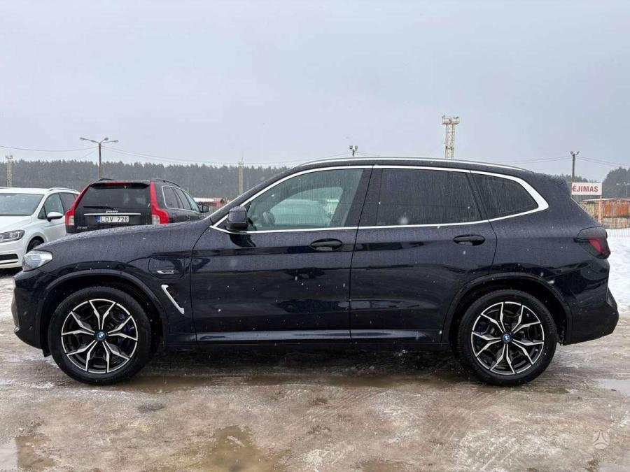 Melns BMW X3 2022 Viļņa, ar dzinēja tilpumu 2.00 L un nobraukumu 180 tūkst. km par 29500 €, foto 6 vietnē AUTOMOTO.COM.LV