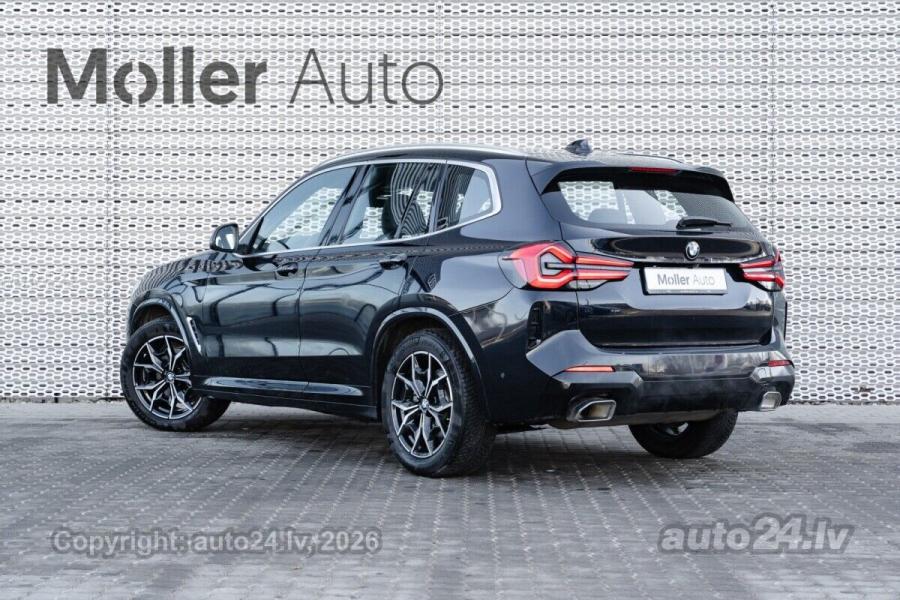 Black BMW X3 2022 in Riga, with an engine capacity of 2.00 L and mileage of 44 thousand km for 43964 €, photo 3 on AUTOMOTO.COM.LV