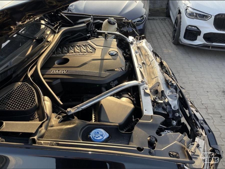 Black BMW X3 2022 in Radviliskis, with an engine capacity of 3.00 L and mileage of 58 thousand km for 17000 €, photo 7 on AUTOMOTO.COM.LV