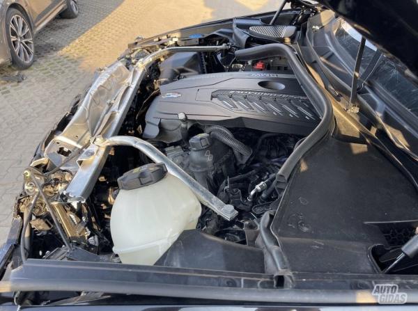 Black BMW X3 2022 in Radviliskis, with an engine capacity of 3.00 L and mileage of 58 thousand km for 17000 €, photo 7 on AUTOMOTO.COM.LV