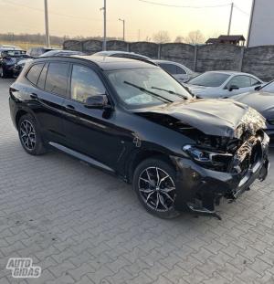 Black BMW X3 2022 in Radviliskis, with an engine capacity of 3.00 L and mileage of 58 thousand km for 17000 €, photo 16 on AUTOMOTO.COM.LV