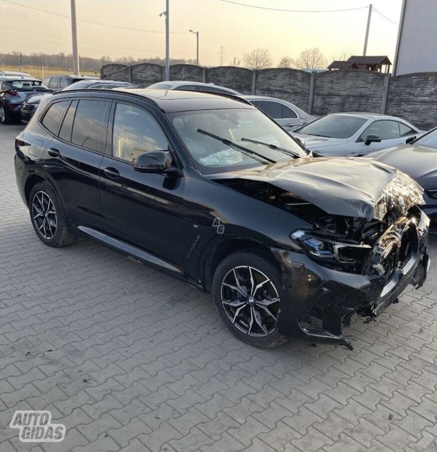 Black BMW X3 2022 in Radviliskis, with an engine capacity of 3.00 L and mileage of 58 thousand km for 17000 €, photo 16 on AUTOMOTO.COM.LV