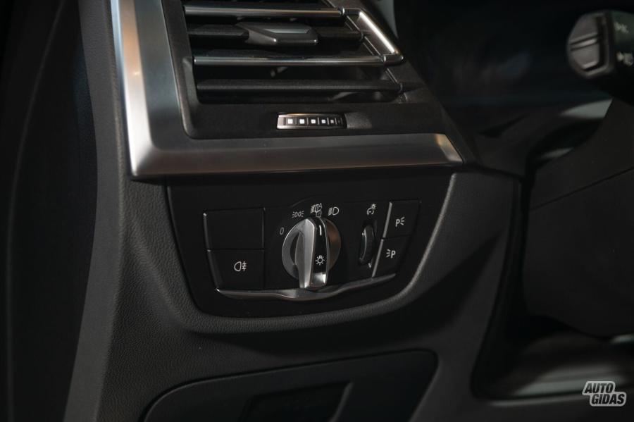 Melns BMW X3 2022 Kauņa, ar dzinēja tilpumu 2.00 L un nobraukumu 88 tūkst. km par 40882 €, foto 15 vietnē AUTOMOTO.COM.LV