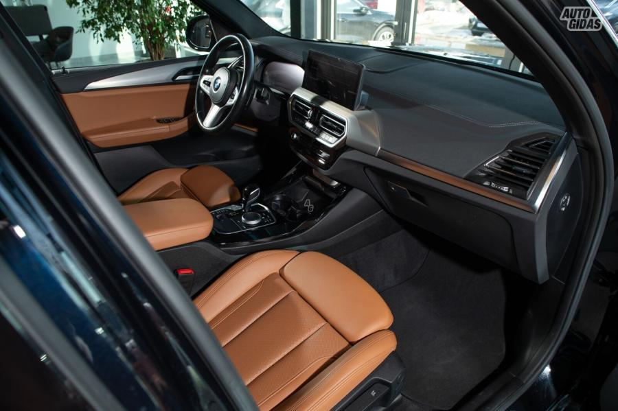Melns BMW X3 2022 Kauņa, ar dzinēja tilpumu 2.00 L un nobraukumu 88 tūkst. km par 40882 €, foto 26 vietnē AUTOMOTO.COM.LV