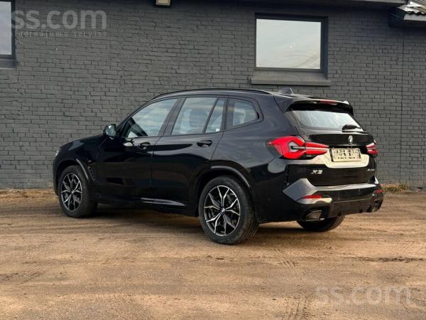 Black BMW X3 2022 in Daugavpils, with an engine capacity of 2.00 L and mileage of 48 thousand km for 36800 €, photo 3 on AUTOMOTO.COM.LV