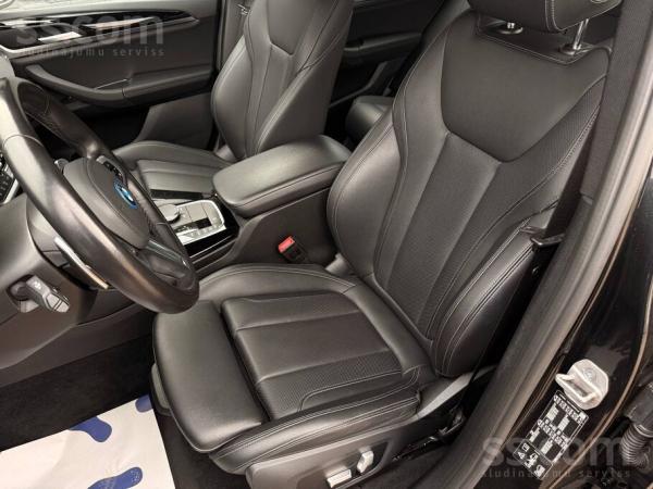 Black BMW X3 2022 in Daugavpils, with an engine capacity of 2.00 L and mileage of 48 thousand km for 36800 €, photo 7 on AUTOMOTO.COM.LV