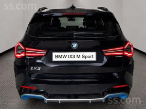 Black BMW X3 2022 in Riga, with an engine capacity of 3.00 L and mileage of 120 thousand km for 33500 €, photo 8 on AUTOMOTO.COM.LV